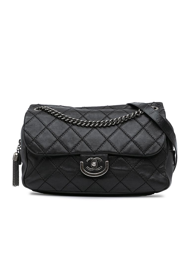 Chanel Handbags: Shop Preowned & New Essentials | ThredUp